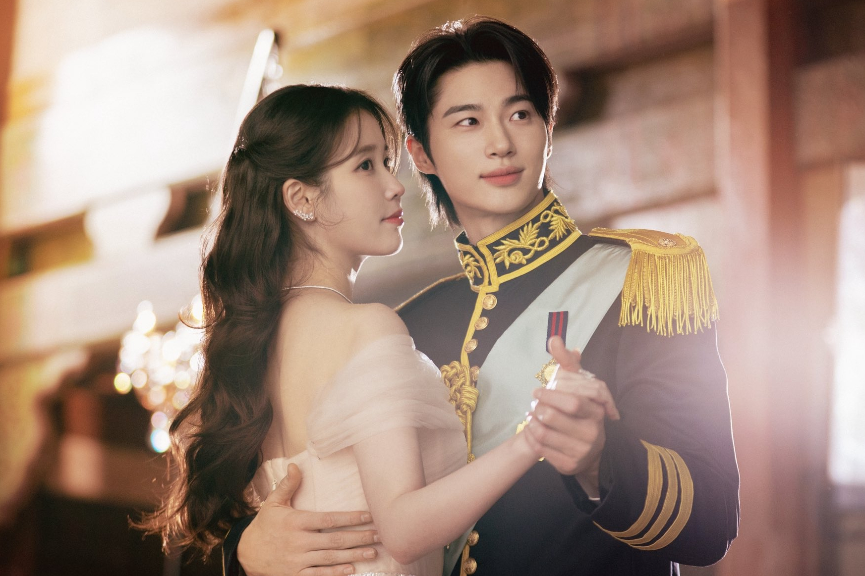 “Phu nhân Đại quân thế kỷ 21” (Perfect Crown) tập 3: Hee Joo chính thức ...